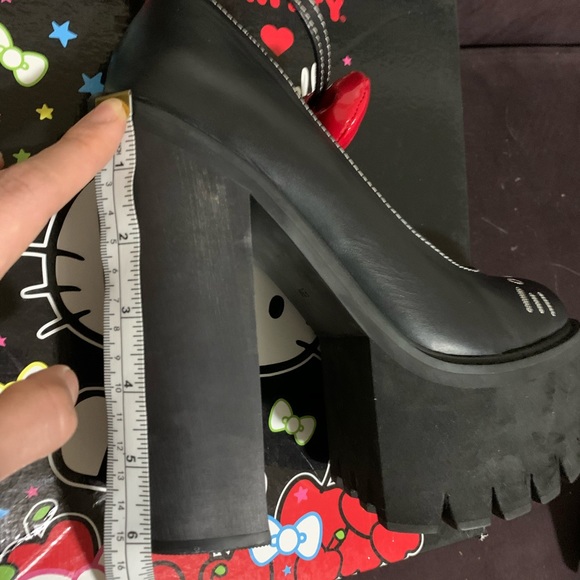 Jeffrey Campbell | Shoes | Jeffrey Campbell Hello Kitty Platforms ...